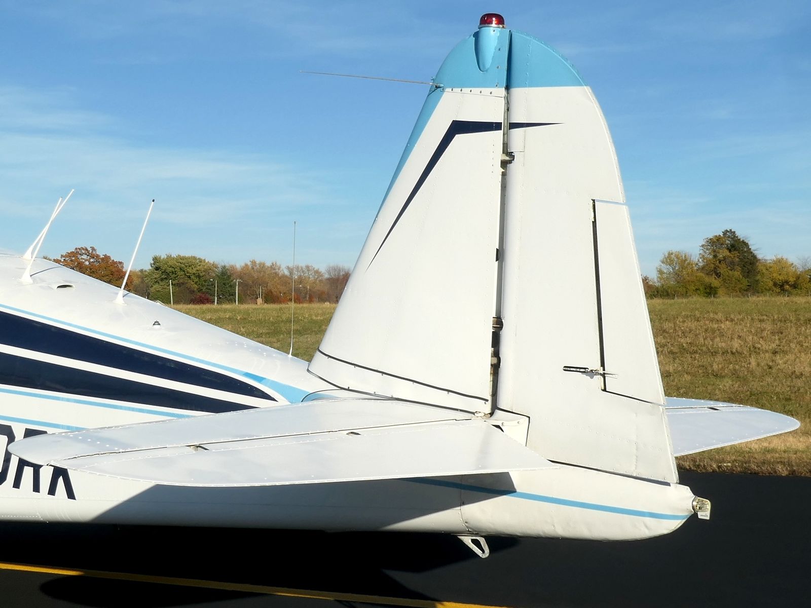 Piper Apache - N10RK - Aircraft For Sale - Indy Air Sales